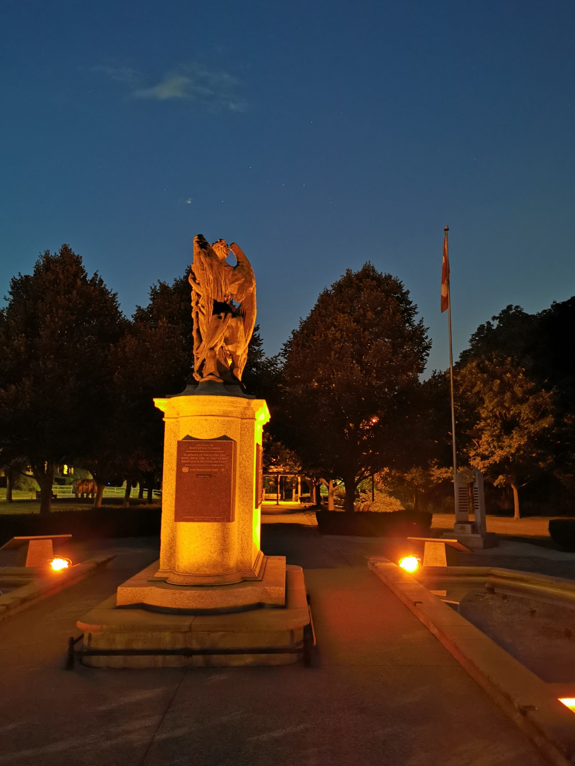 Remembrance Park - Georgetown, Ontario, Canada [ONTARIO TRAVEL SERIES ...