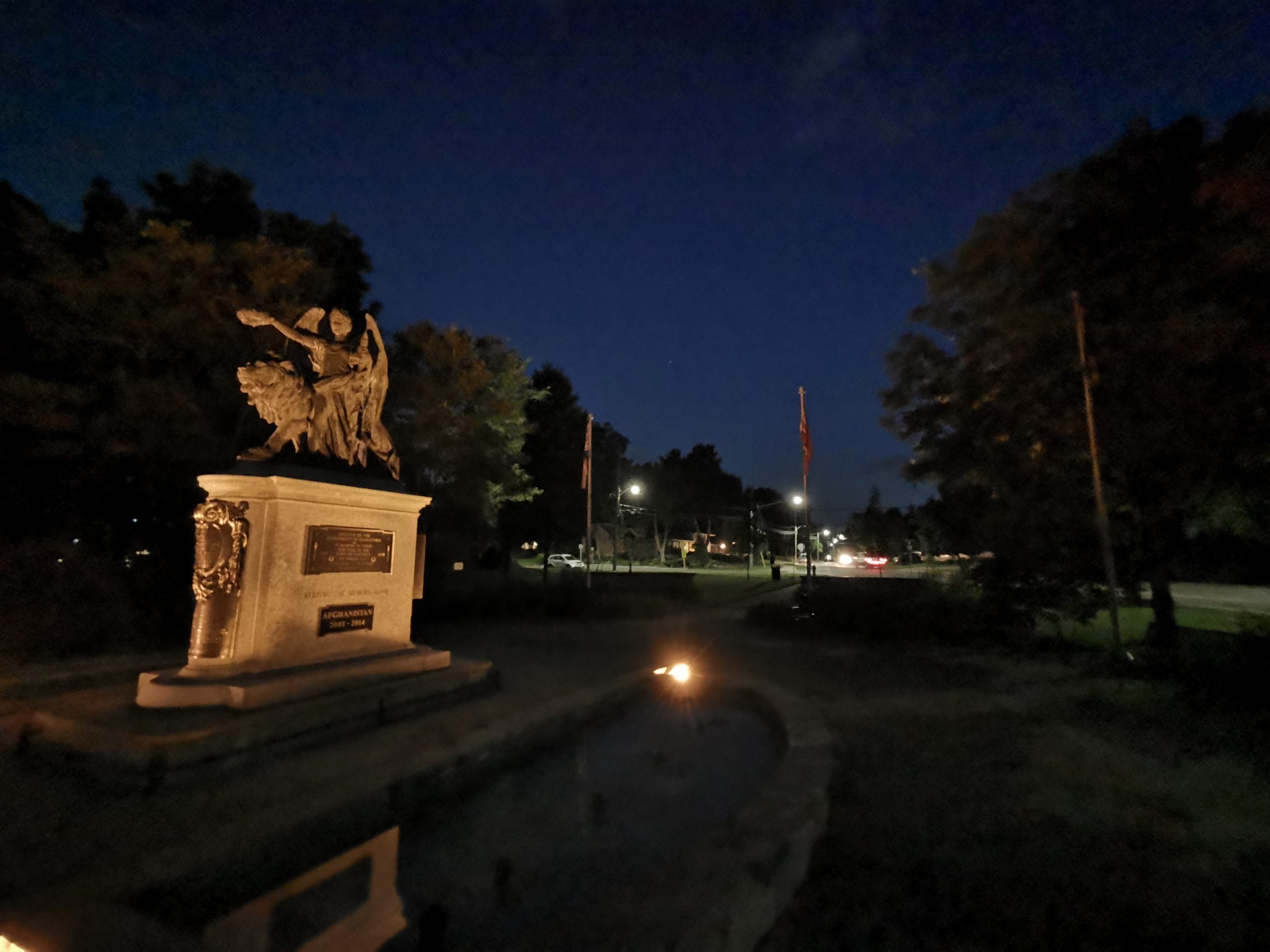 Remembrance Park - Georgetown, Ontario, Canada [ONTARIO TRAVEL SERIES ...