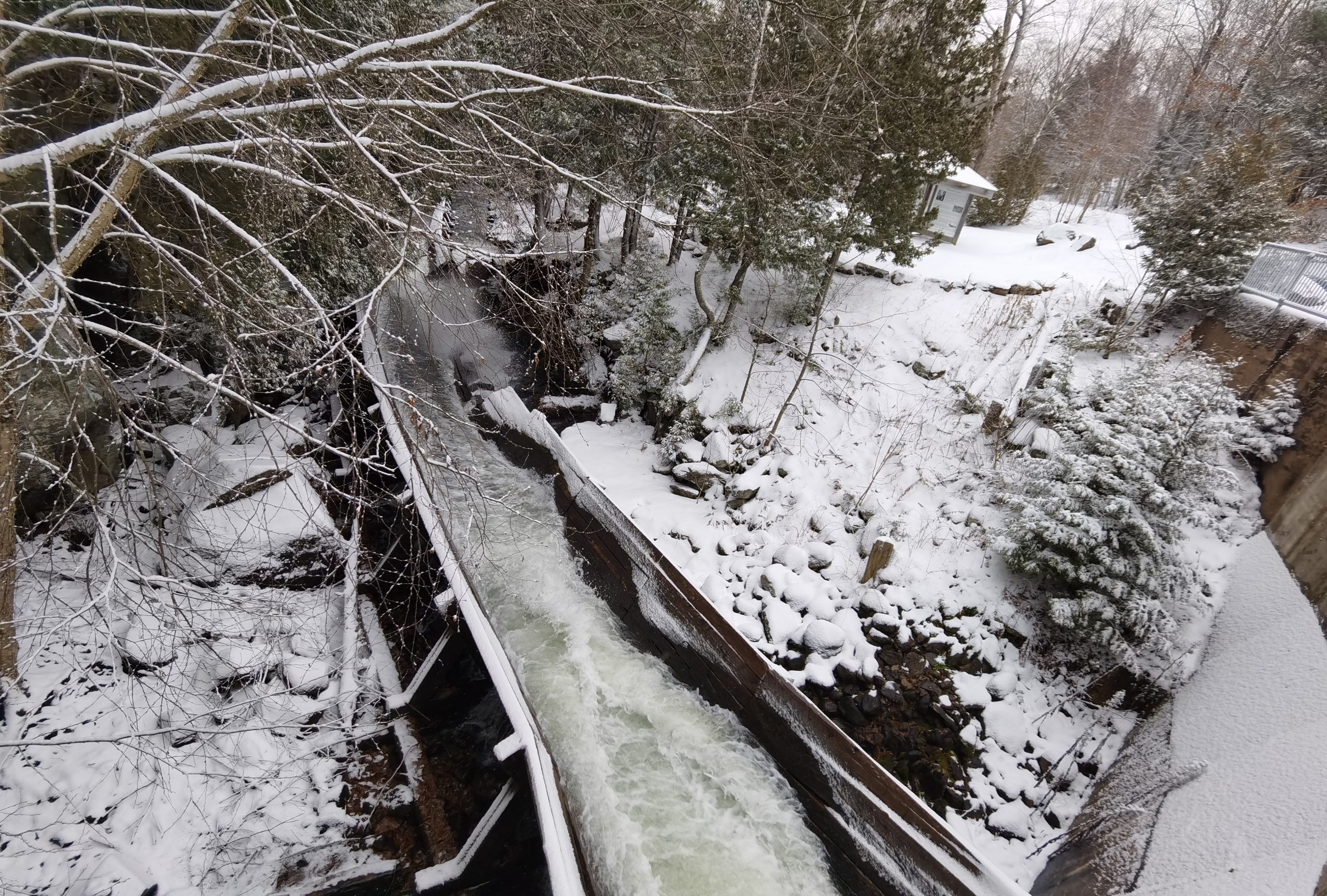 Hawk Lake Log Chute - Algonquin Highlands, Ontario, Canada [ONTARIO ...