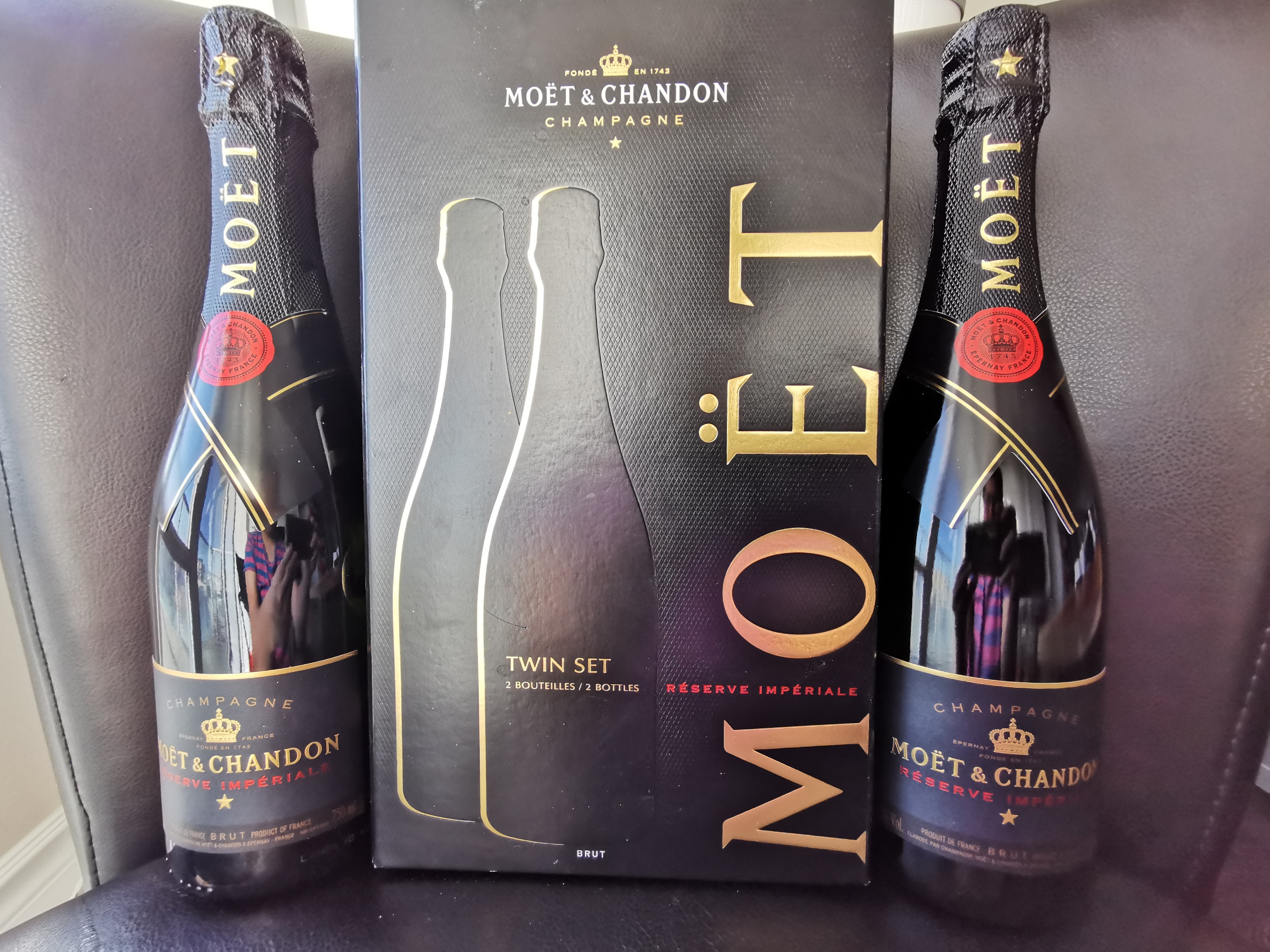 Moet & Chandon French Champagne - Twin Pack - MoVernie on the MOVE