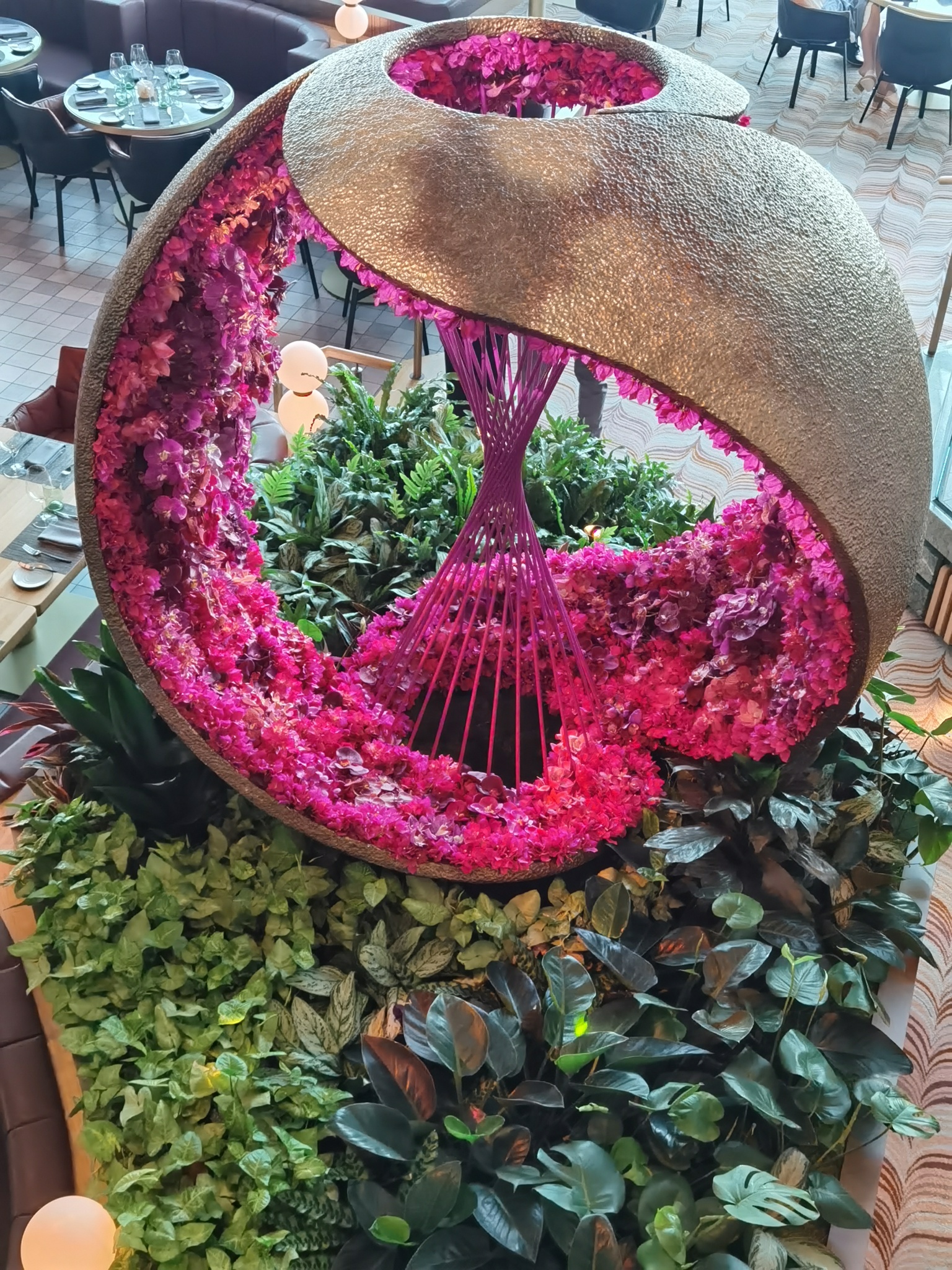 Eden Restaurant [CELEBRITY BEYOND TRAVEL SERIES] - MoVernie on the MOVE