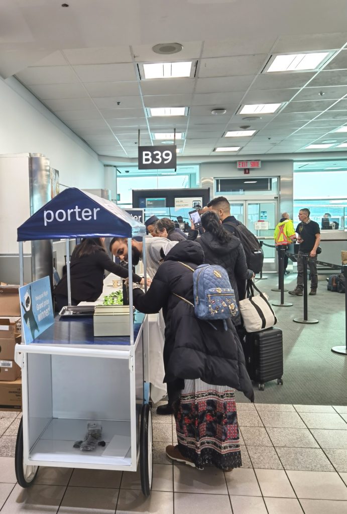 At the Gate - Terminal 3 - Toronto Pearson International Airport (YYZ ...