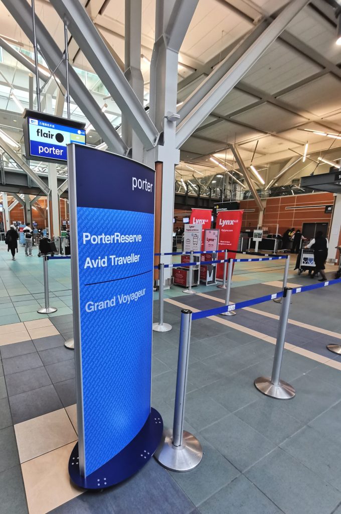 From Vancouver Airport (YVR) to Toronto Pearson (YYZ) with Porter Airlines [PORTER TRAVEL SERIES ...