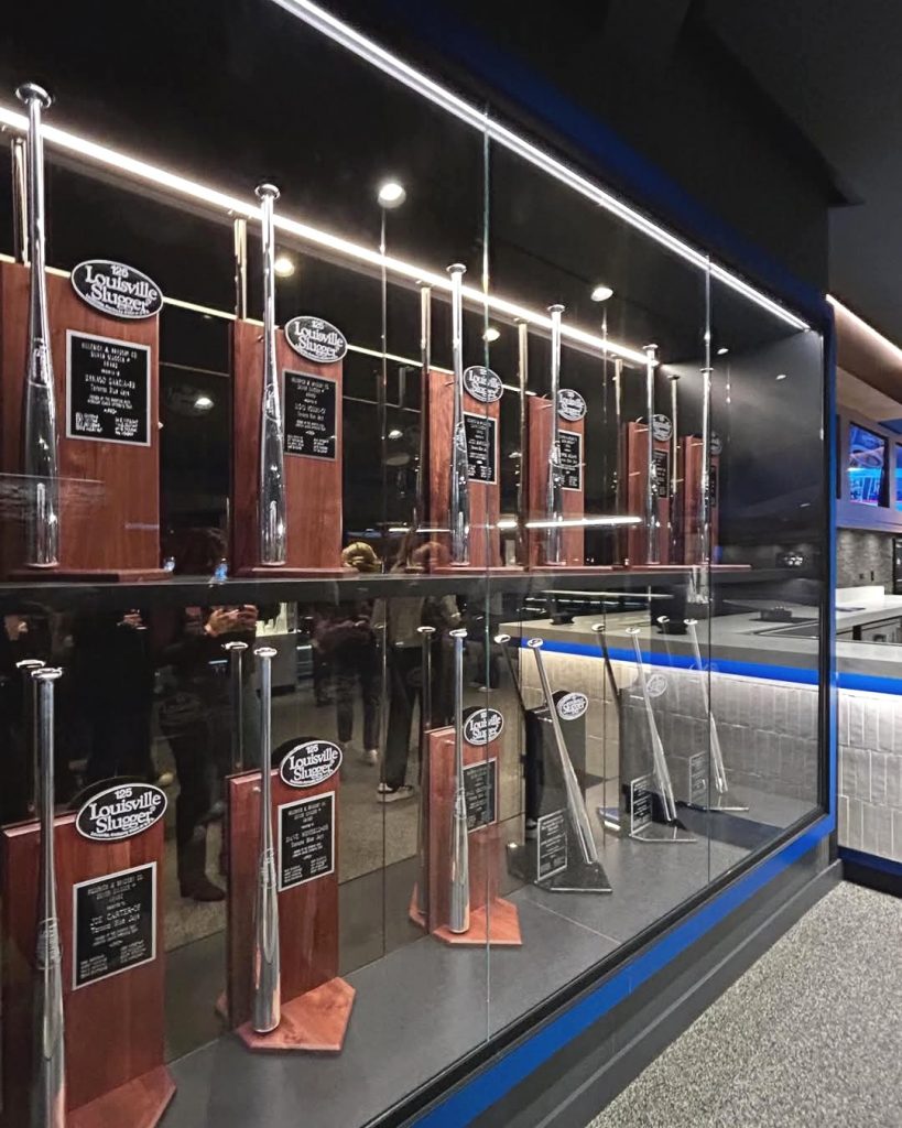 Rogers Banner Club (Inside Rogers Centre) - Premium Experience ...